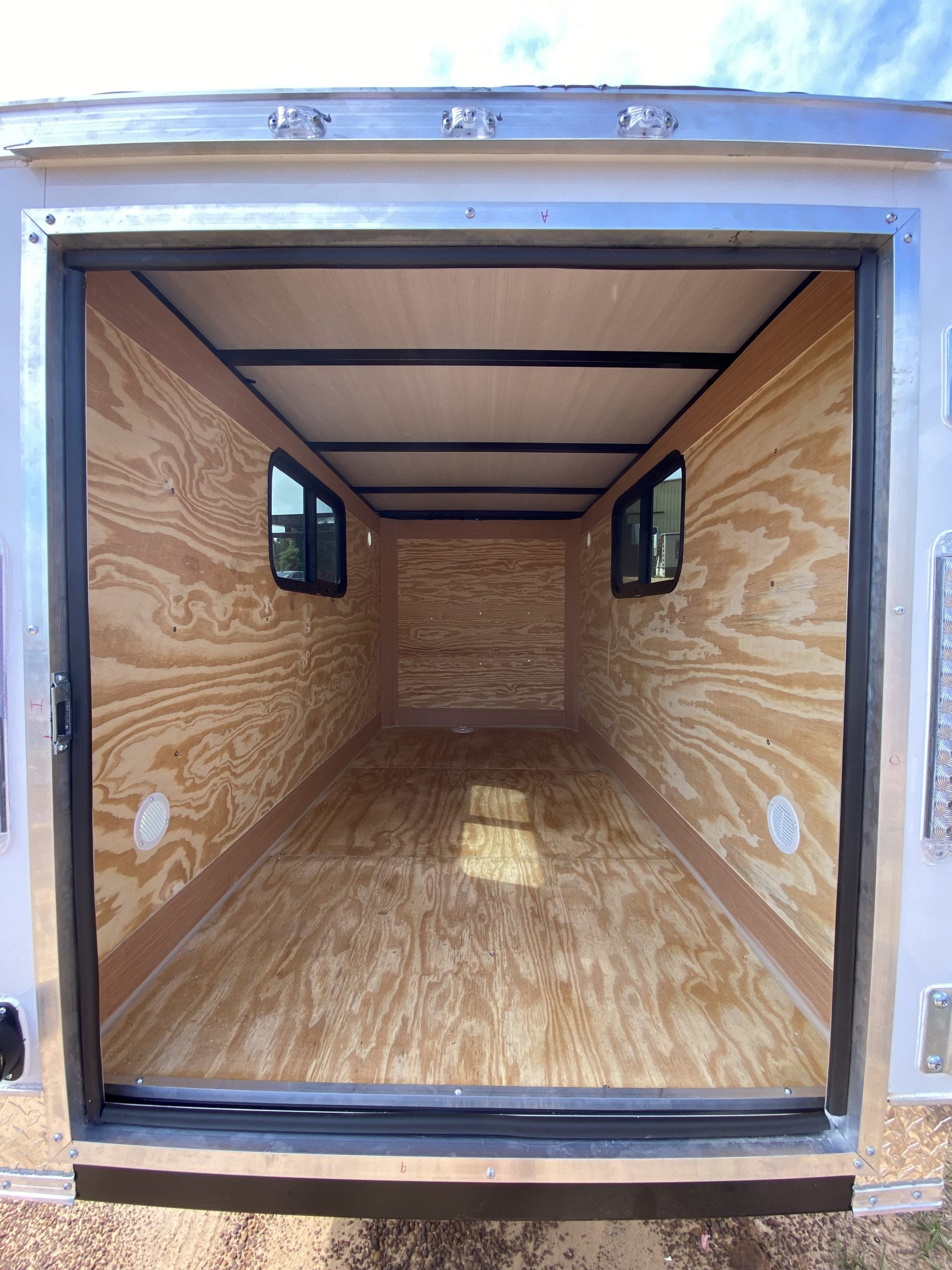 Gallery – Douglas Trailers, Inc