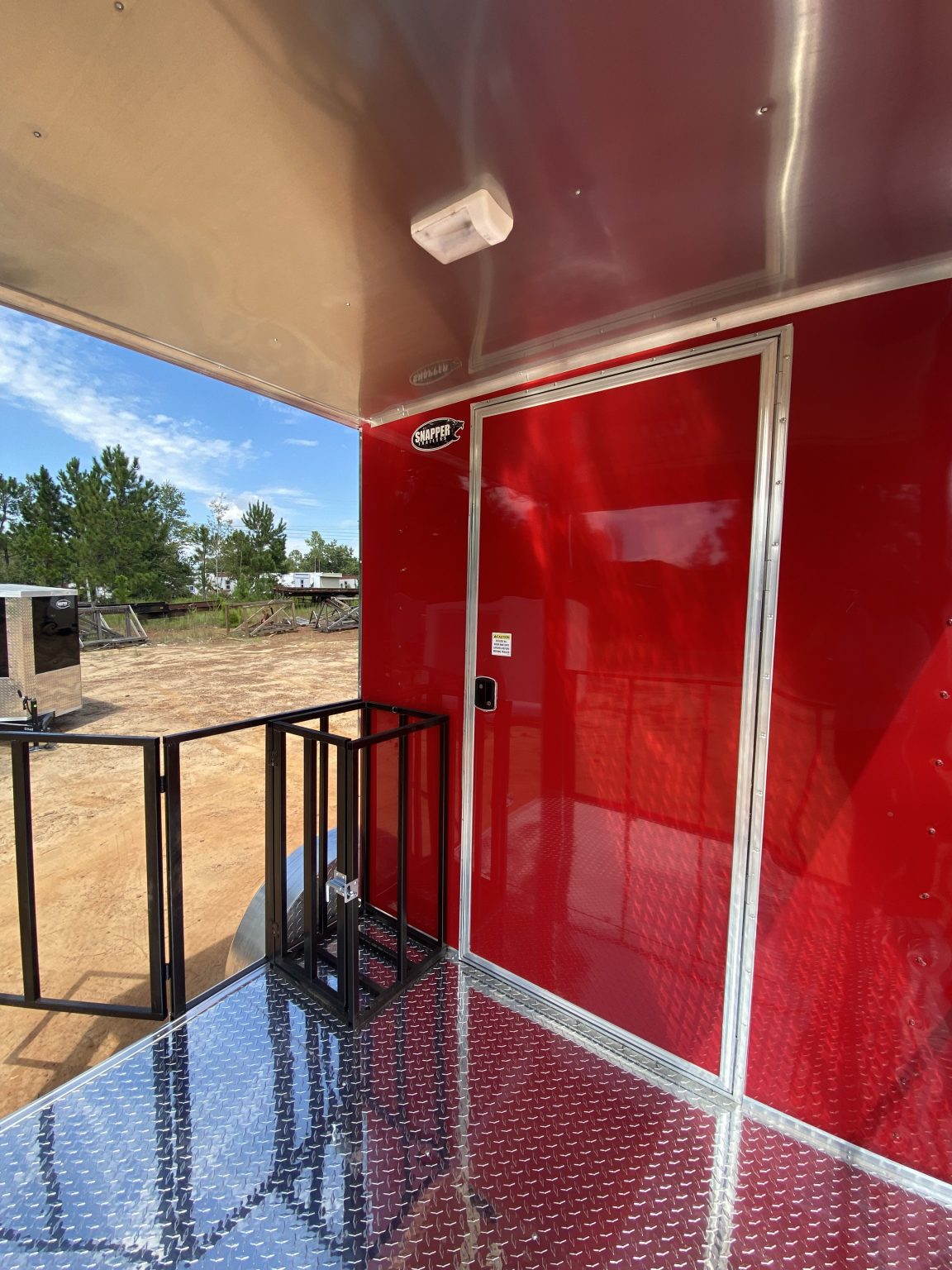 Douglas Trailers, Inc – Built Georgia Tough!